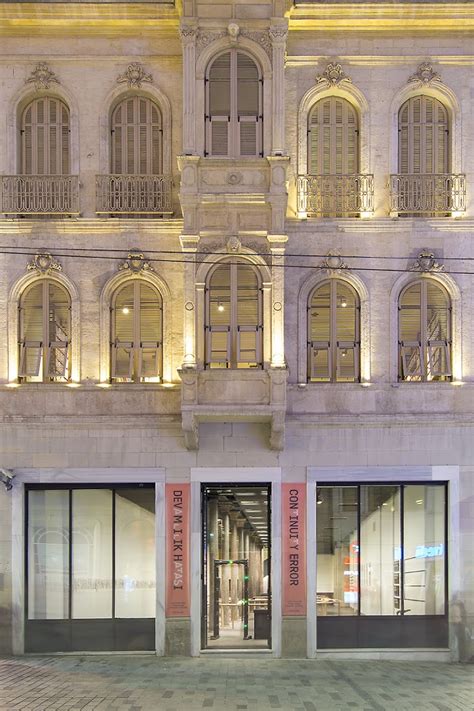 Istanbuls Leading Contemporary Art Space Reopens In A Very Different Turkey