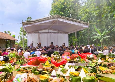 Begini Suasan Upacara Pemelaspasan Candi Dalam Program 1000 Candi