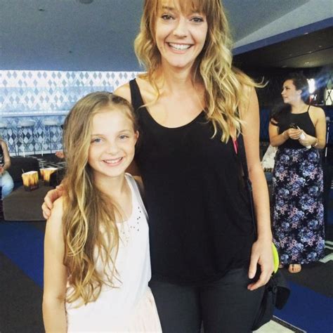 Pictures Of Elle Dawe