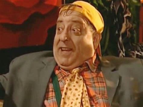 Foto Nea Popa Din La Bloc Se Da In Spectacol Cu Grupul Voua Wowbiz