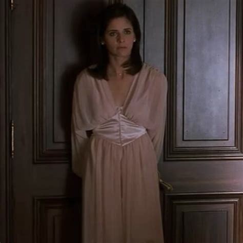 Sarah Michelle Gellar Looks So Elegant In This Gown From The Movie
