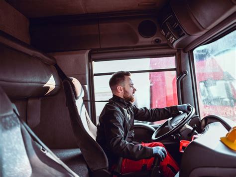 🚚 from enhancing safety to streamlining operations computer vision is