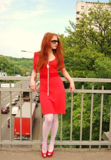 Индивидуалка Марта 19 летняя проститутка с Печерской с 3 размером