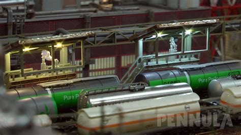 Spur Z Modelleisenbahn Anlage Mit Magnorail Car System Chemiewerk
