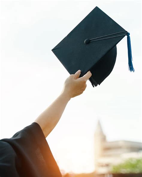 Linrs Décerne Un Doctorat Honoris Causa à Nahum Sonenberg Et Célèbre Ses Finissantes Et Ses