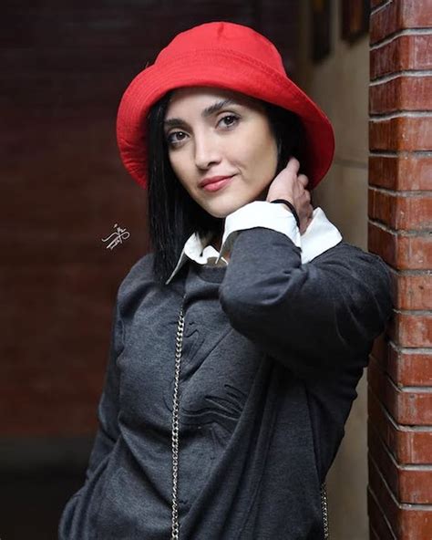 ویدیو امروز رپ‌خوانی سریع و جالب خاطره اسدی بازیگر سینما موزیک ویدئو