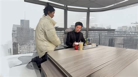 还有领神仙老板的活动嘛，我也想要！瑞幸在手好运我有 新年瑞幸 蛇来运转红枣拿铁 瑞幸联名韩美林 Youtube