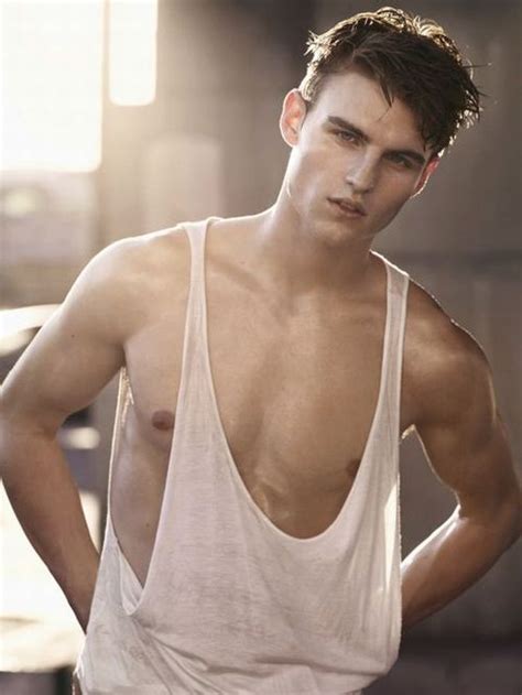 The Voguelicious Reid Prebenda