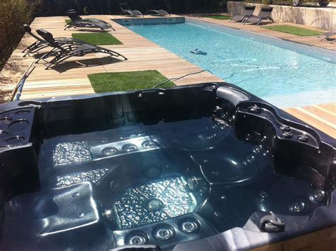 Spa Jacuzzi Cassis