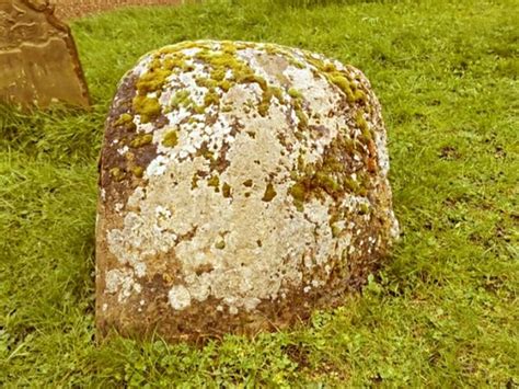 Devils Stone Ritual Doktor Snake