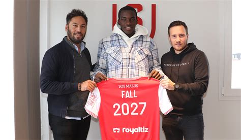 Fallou Fall Vient Renforcer Le Secteur Défensif Rémois Stade De Reims
