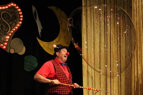 Big Bubble Circus Millibo Art Theatre