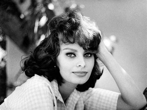 100 Sophia Loren Wallpapers
