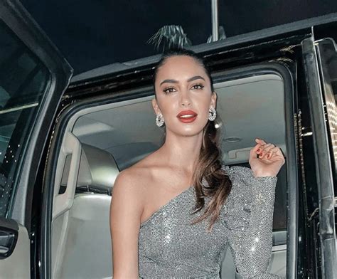 Άννα Πρέλεβιτς Μας παίρνει μαζί της στις ετοιμασίες για τον γάμο της