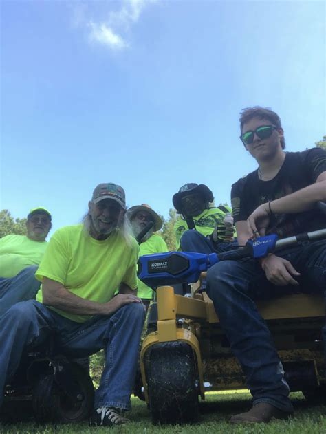 Lawn Services Vets Helping Vets