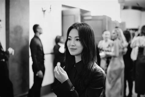 Song Hye Kyo Trốn Tránh Phỏng Vấn Trước Buổi Công Chiếu Phim Mới Do Tin Hẹn Hò Của Song Joong Ki