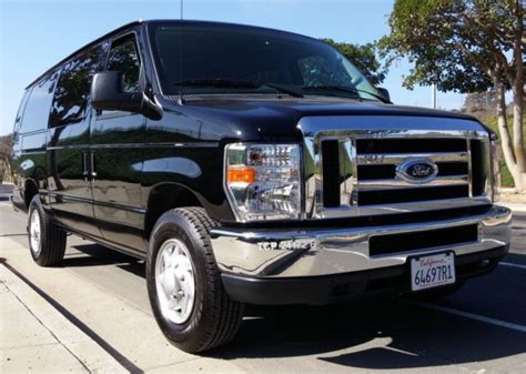 2014 Ford E 350 Xlt 15 Passenger Van 16k Miles