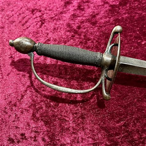Edged Weapons Swords Daggers And Spears Ref 6144 C1690 1740 English Hollow Ground Bladed