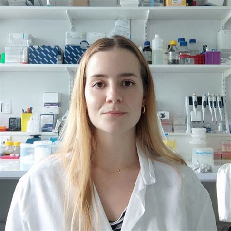 Clara Mendia Institut Pasteur Paris Research Profile