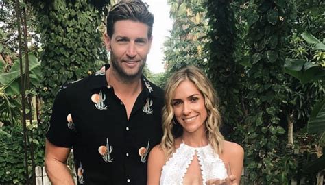 Ex Nfl Star Jay Cutler And Former Wife Kristin Cavallari Divorce Settlement