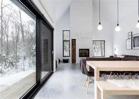 Cargo Architecture Creates A Holiday Home In A Quebec Forest