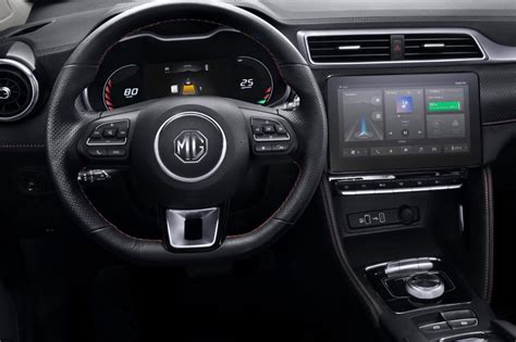 Mg Zs Ev 2024 En México Interior Volante En Piel Y Controles De Audio