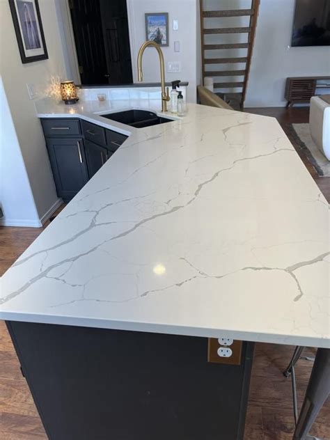 Calacatta Quartz Countertops Shop On Pinterest