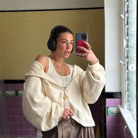 Who Is Victoria Paris Age Height Wiki Boyfriend Parents Ethnicity Bio