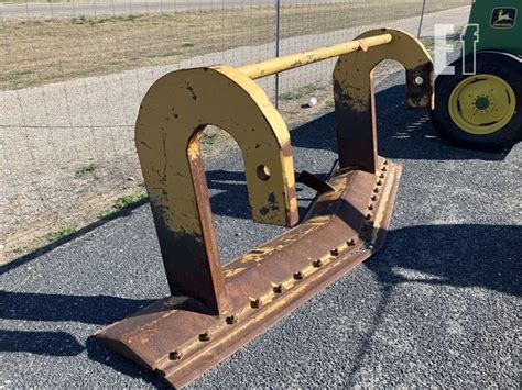Root Plow For D6t Dozer Auction Results In Dhanis Texas Equipmentfacts