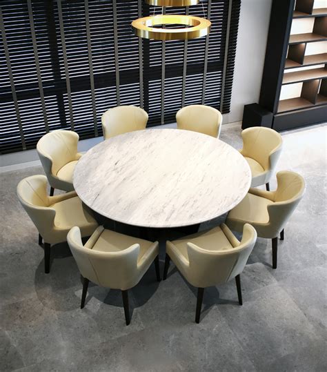Daphne Dining Table