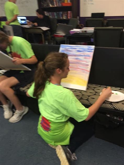 Art Class In Ms Angeles Discovery Learning Center