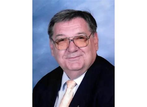 Deacon James J Thill Sr Obituary 2025 Dubuque Ia Hoffmann Schneider And Kitchen Funeral