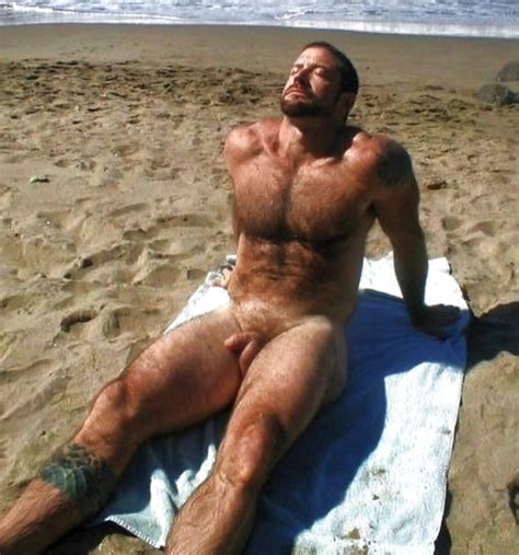 Photo Men On Towels At The Beach Page 16 Lpsg Photo Men On Towels At The Beach Page 16 Lpsg