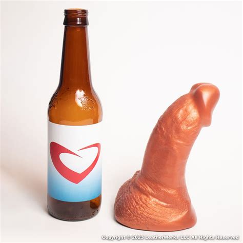 Steve Bronze Versatile Accessory For Any Outfit