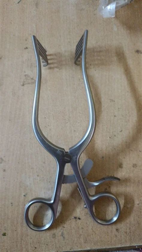 Self Retaining Retractor For Hospital 5 Cm At ₹ 2500 Piece In Rohtak