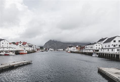 H E N N I N G S V R On Behance