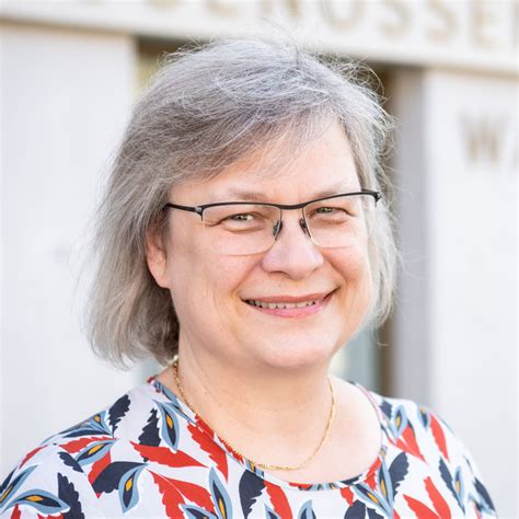 Karin Kull Leiterin Zentrale Dienste Ggz Gartenbau Genossenschaft Zürich Xing