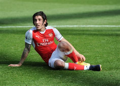 Arsenal News Hector Bellerin Urges Arsenal To Copy Chelsea Ahead Of Fa