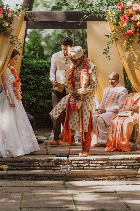 What Are Jewish Wedding Traditions