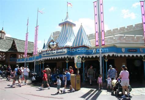 Guide To Disney World Snow Whites Scary Adventures In Fantasyland At