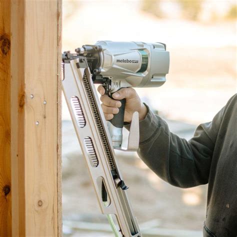 Metabo Hpt 3 14in 21 Degree Pneumatic Framing Nailer With Depth