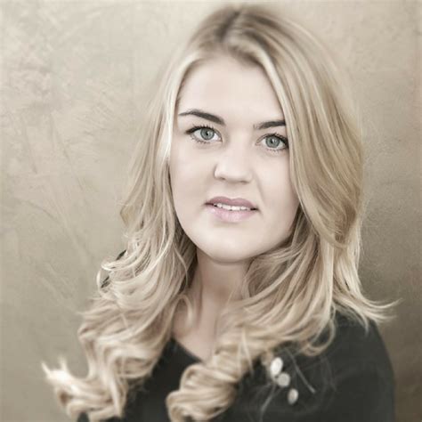 Amanda Nottages Instagram Twitter And Facebook On Idcrawl