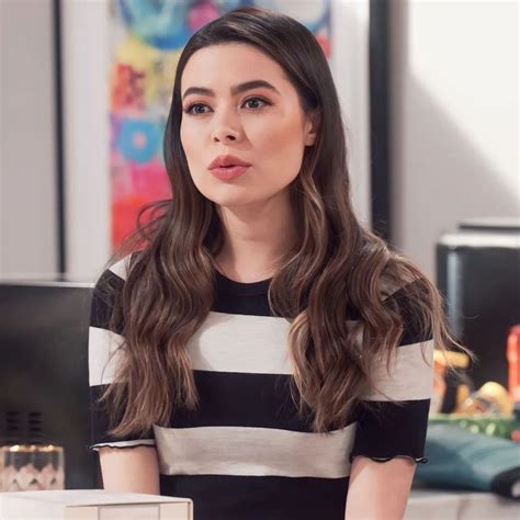 Miranda Taylor Cosgrove Attrice Cantanti Los Angeles