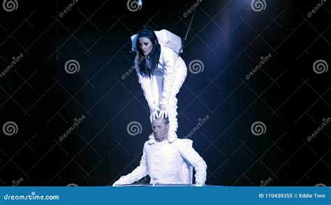 Astronaut Dressed Performers Balance Simet Wheel During Ringling Editorial Image Image Of