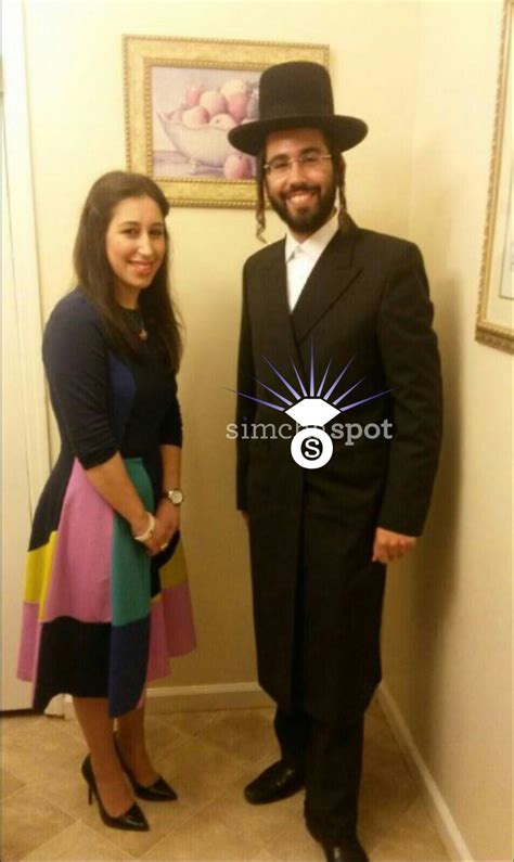 Engagement Of Moishe Freund And Yitty Glickman Simcha Spot