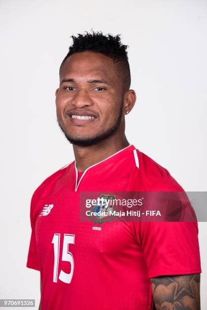 Erick Davis Photos And Premium High Res Pictures Getty Images