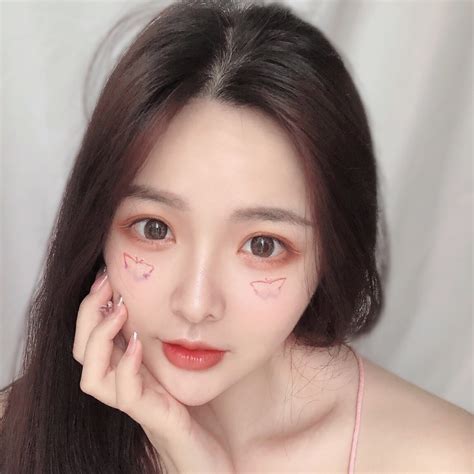 Beauty Studio By Lalin เครื่องสำอางและอุปกรณ์ เสริมความงาม