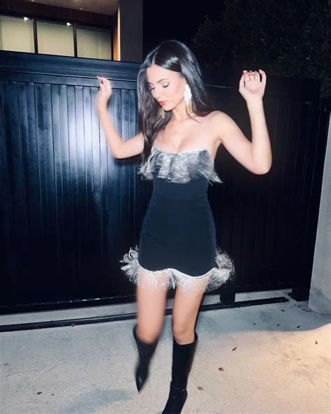 Victoria Justice R Celebextra