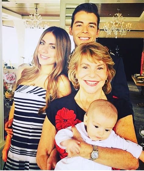 Sofía Vergara Wants To Live To 100 — And To Help Her Mom Do It Too