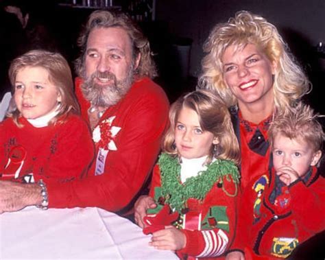 Who Was Dan Haggertys Partner The Life And Times Of Grizzly Adams Stars Love Interest At The